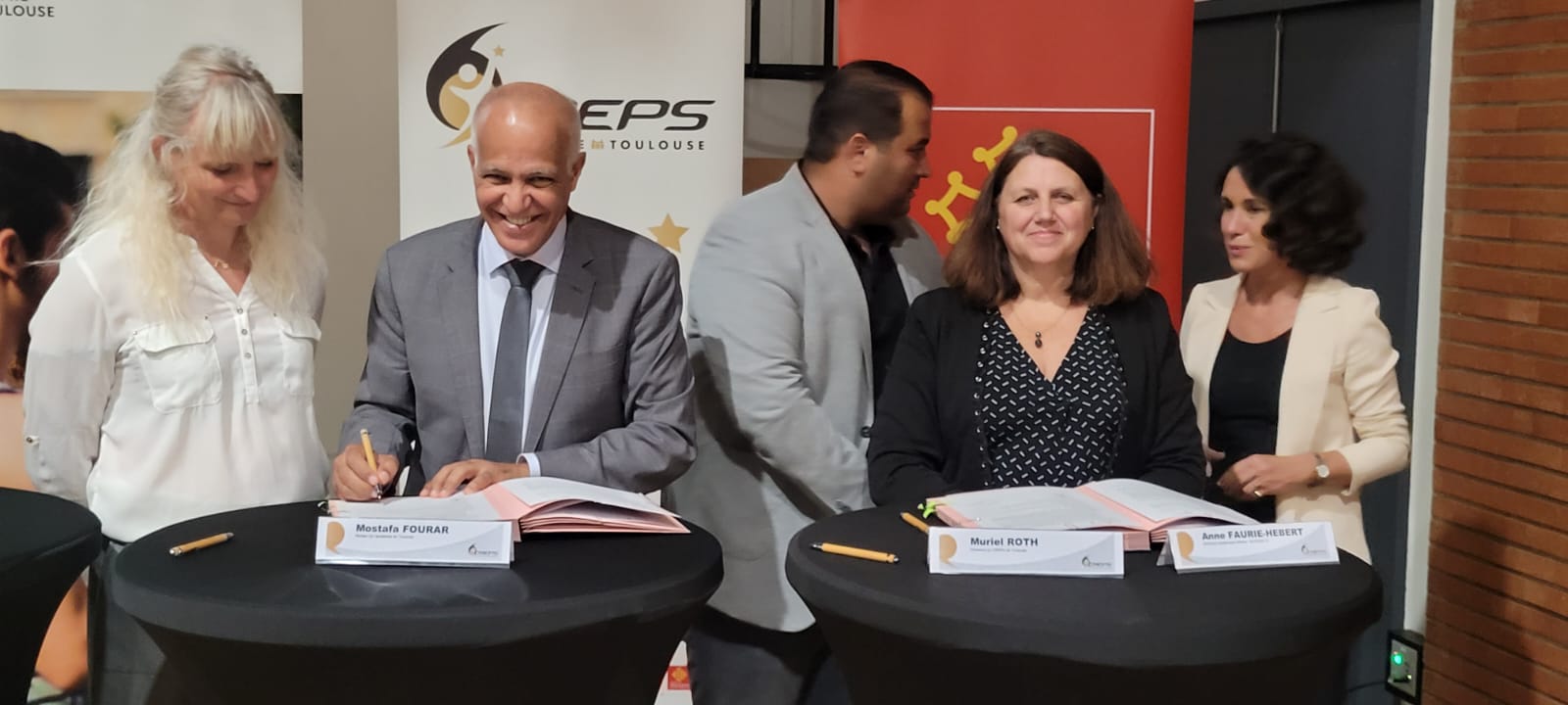 Renouvellement du partenariat avec le CREPS de Toulouse | Académie de ...