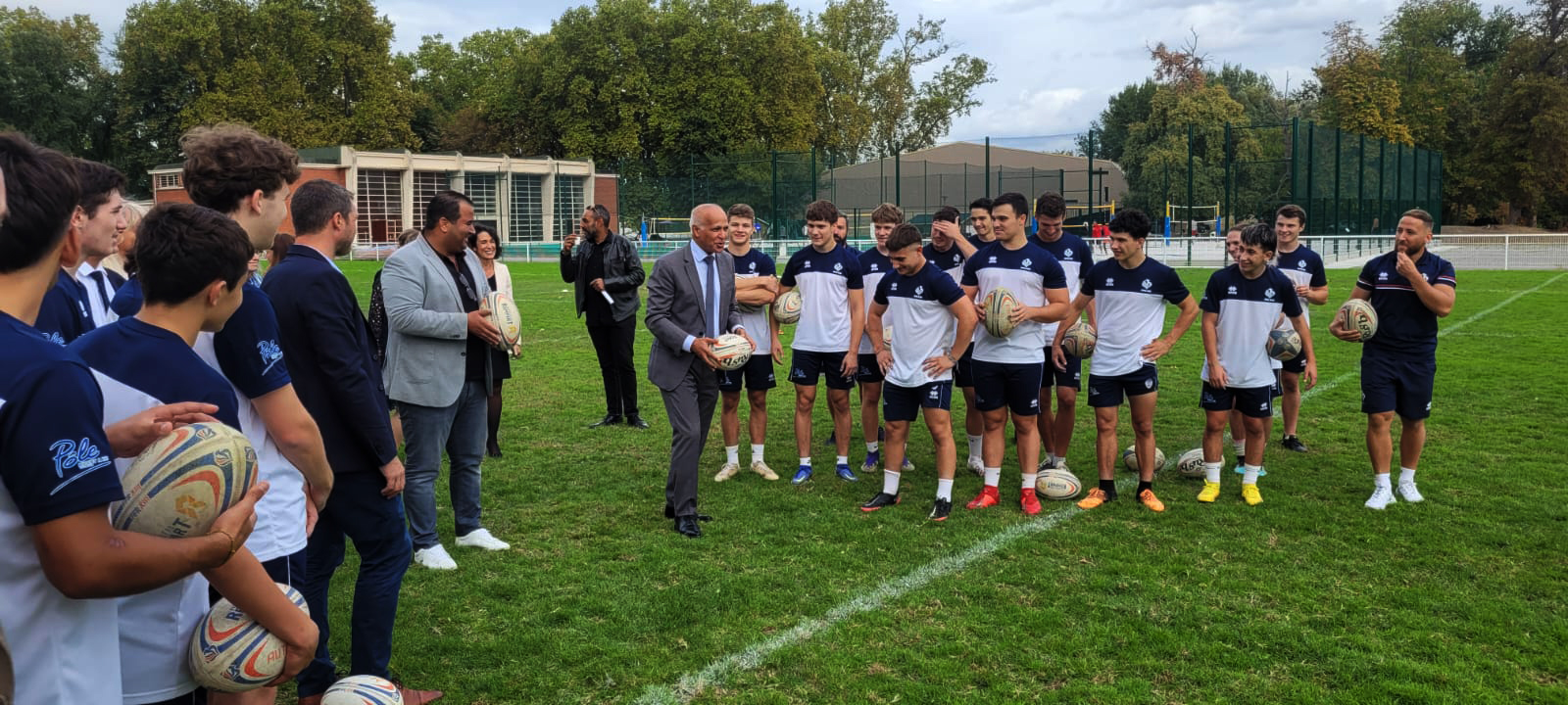 Renouvellement du partenariat avec le CREPS de Toulouse | Académie de ...