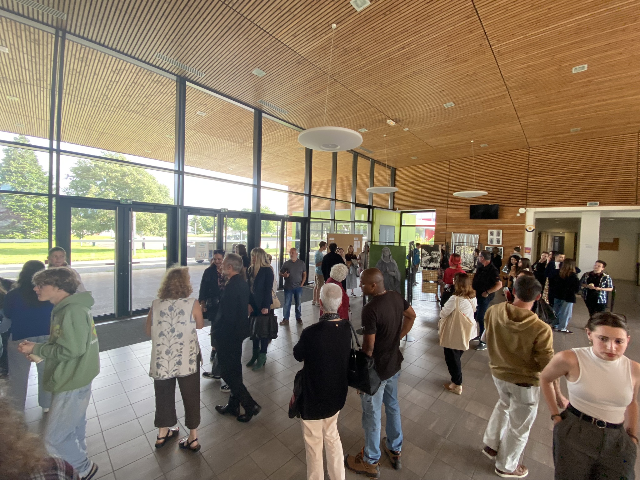 Semaine artistique 2023 au lycée Marie Curie de Tarbes | Académie de ...